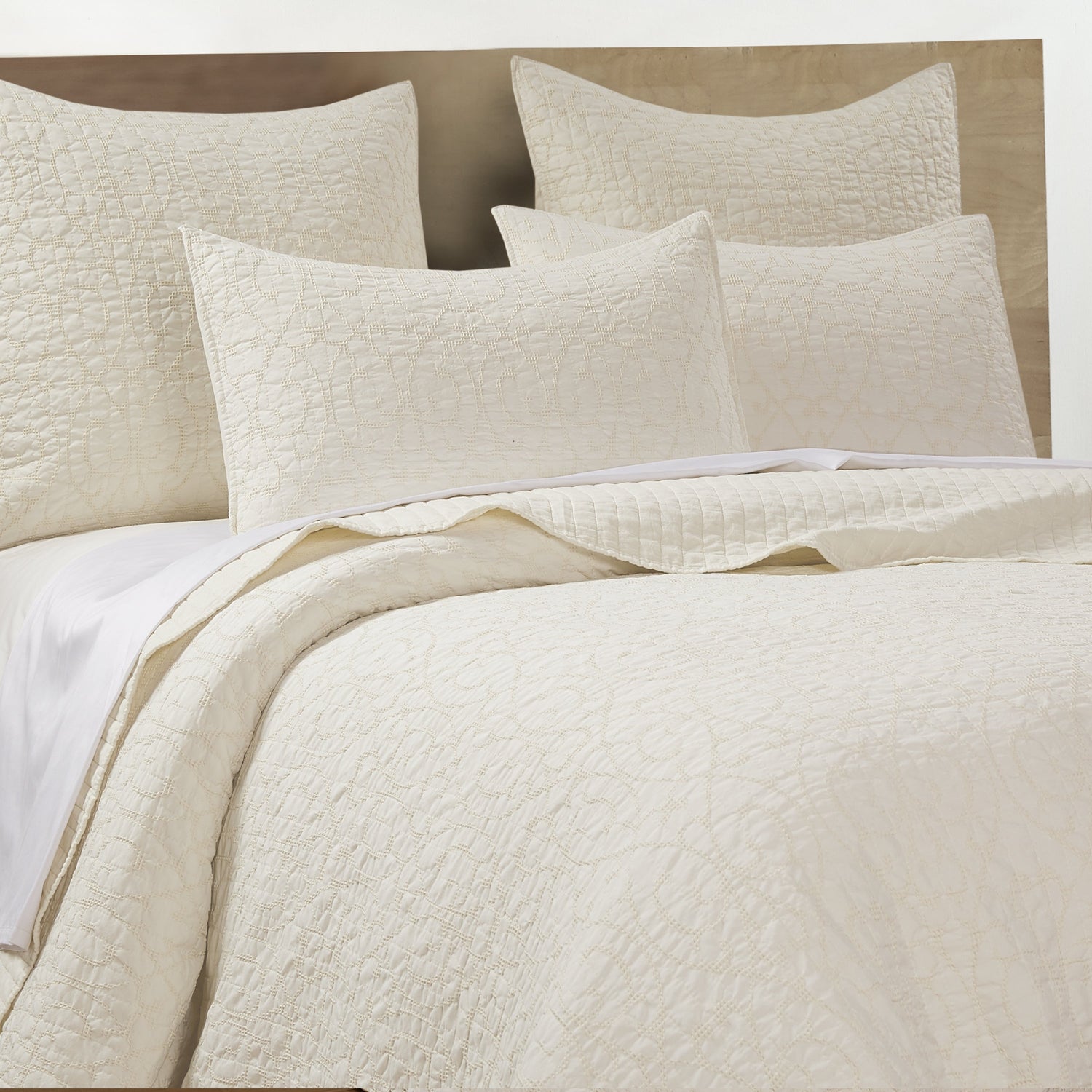 Homthreads Beckett Cream Quilt Set - Polyester | Levtex Home